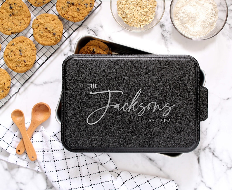 Personalized Cake Pan With Lid Custom Engraved Cake Pans - Etsy