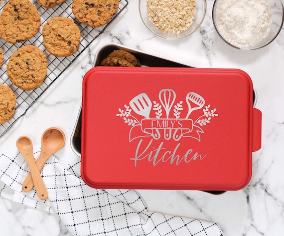 Engraved Cake Pan Personalized Cake Pan With Lid Cake Pan - Etsy