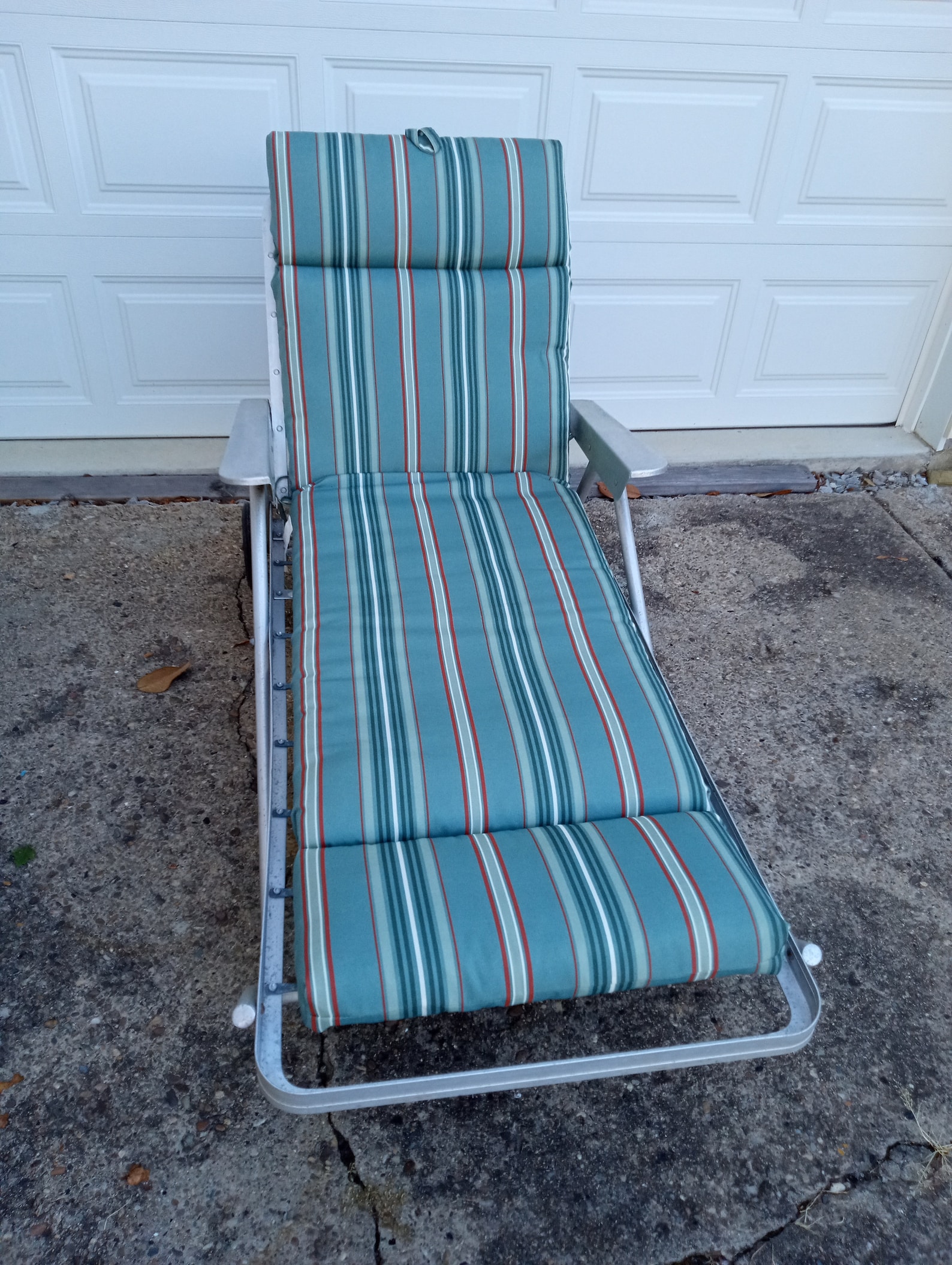 1960's Aluminum Deluxe Chaise Lounge With Wheels ,would Look Great on ...