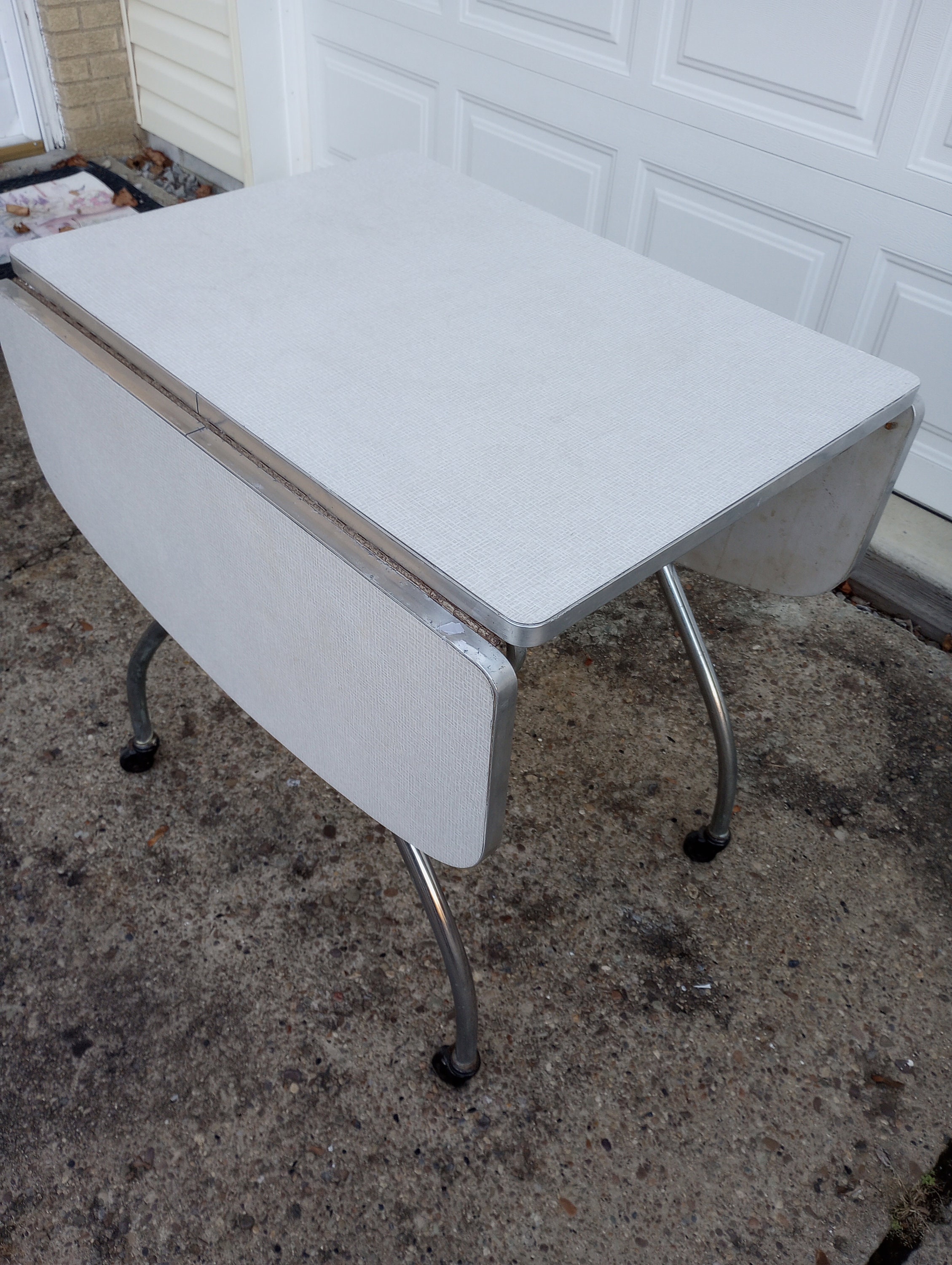 Vintage Formica Kitchen Table Diner Style With Fold Down Leaf's ...