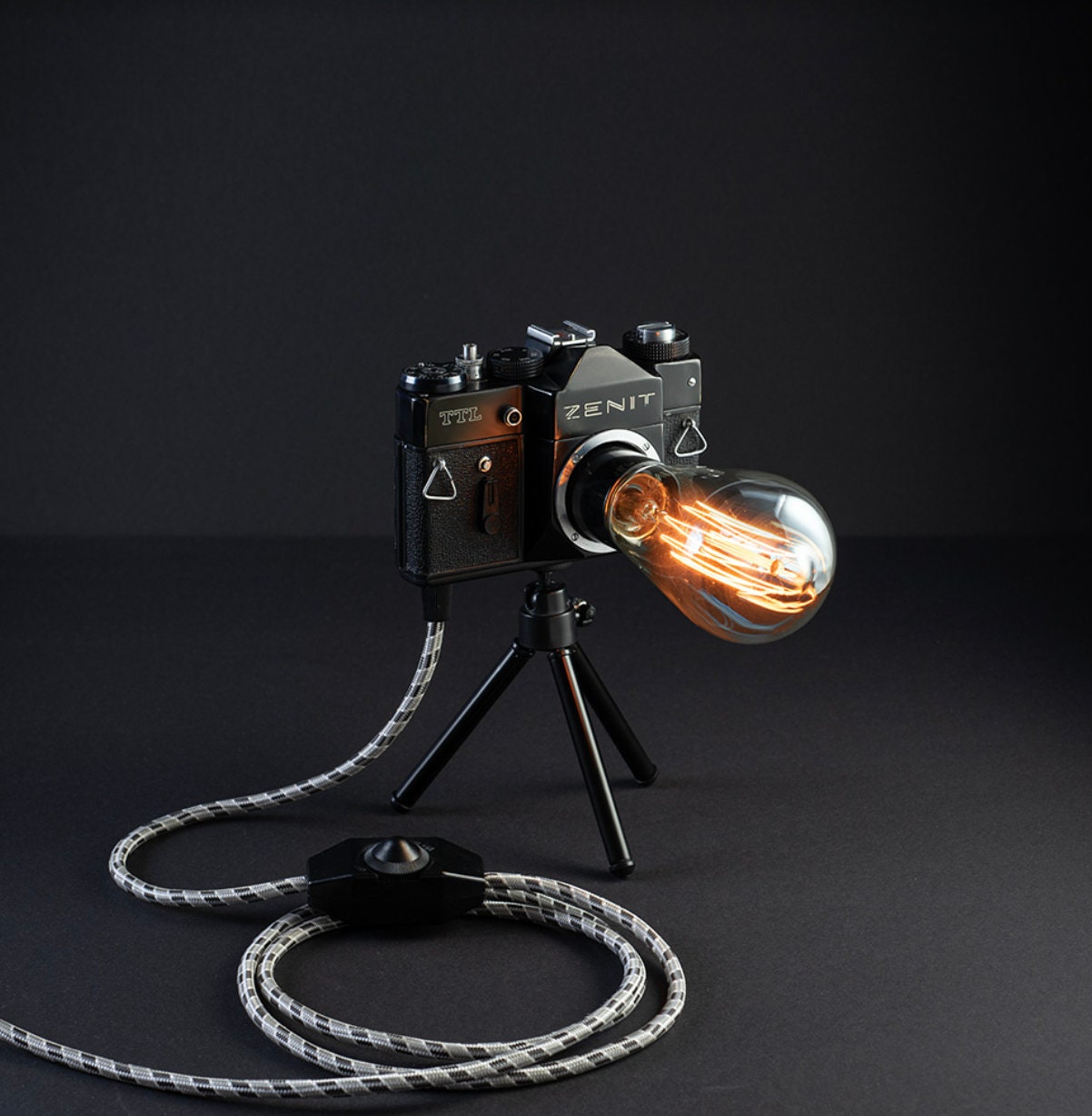 Camera Lamp, Vintage Desk Lamp, Retro Table Lighting, Photo Camera ...