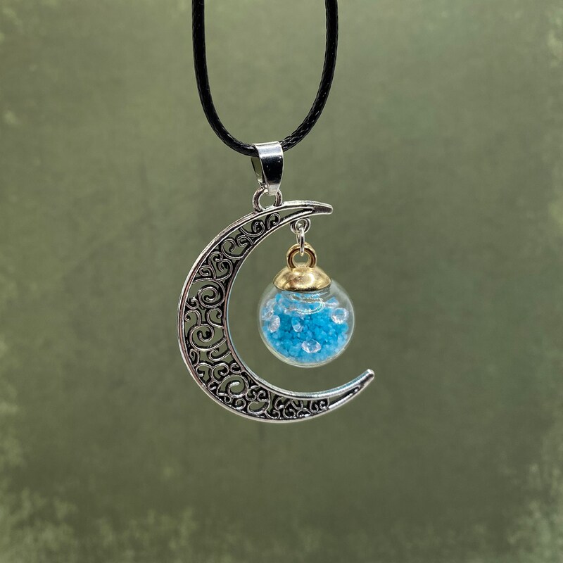 Glowing Pendant Necklace - Etsy