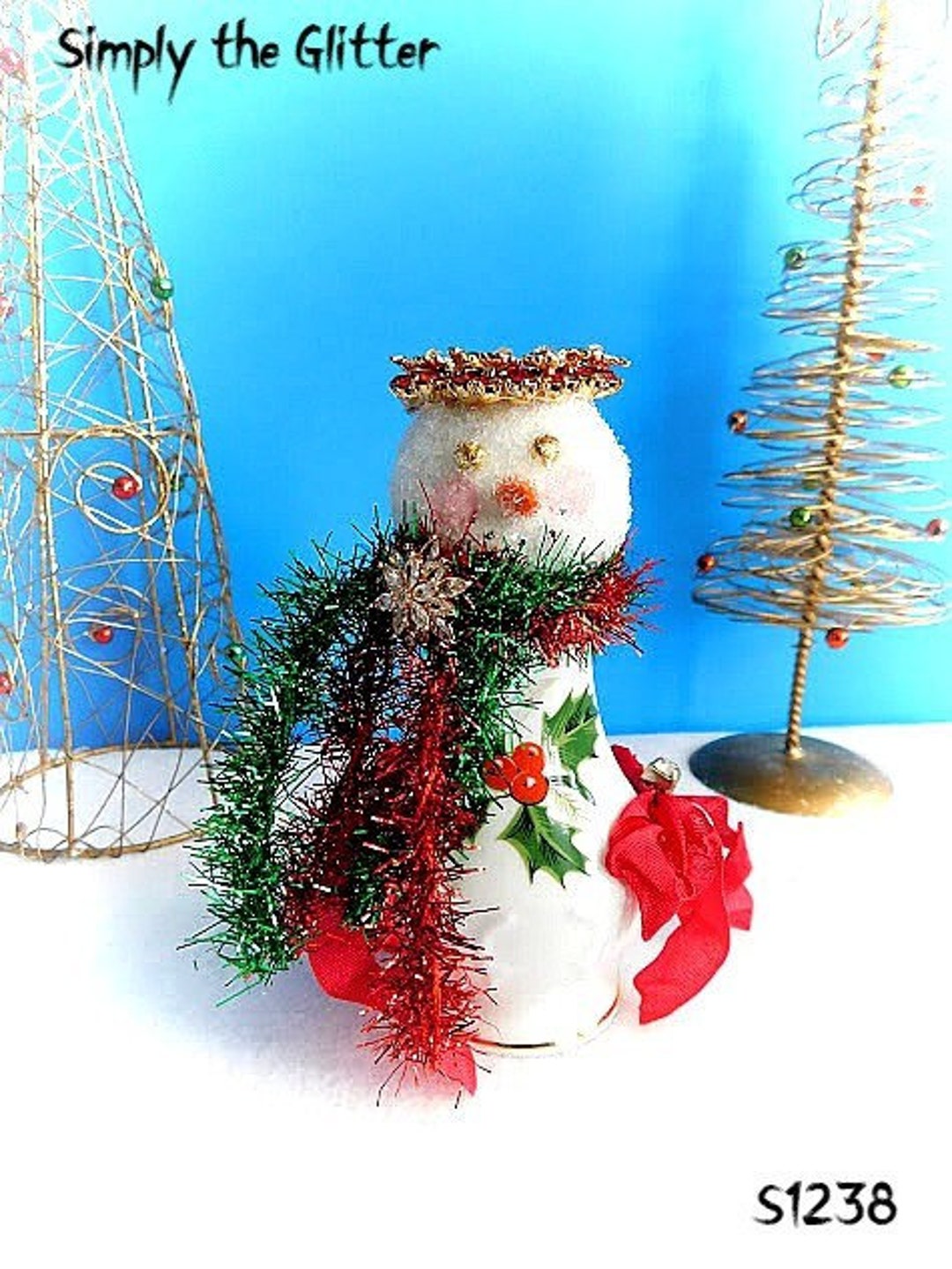 Holly Berry and Ivy Shaker Snowman Decoration "teacake", Winter Snowman ...