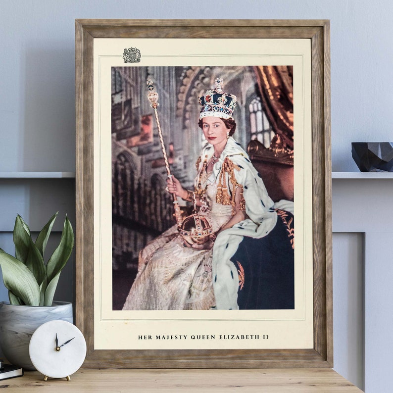Vintage Queen Elizabeth Photo Print Queen of England - Etsy