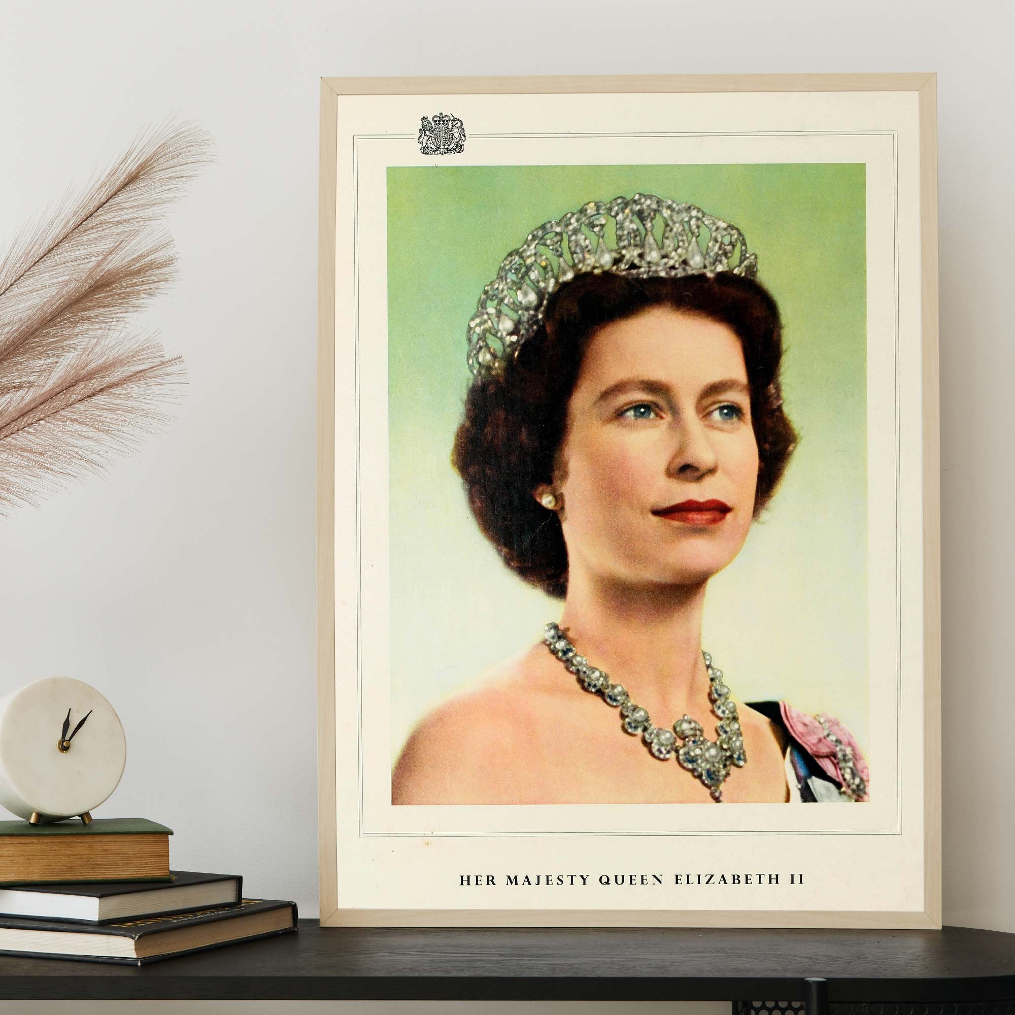 Queen Elizabeth Print Vintage Queen of England Poster HRH - Etsy
