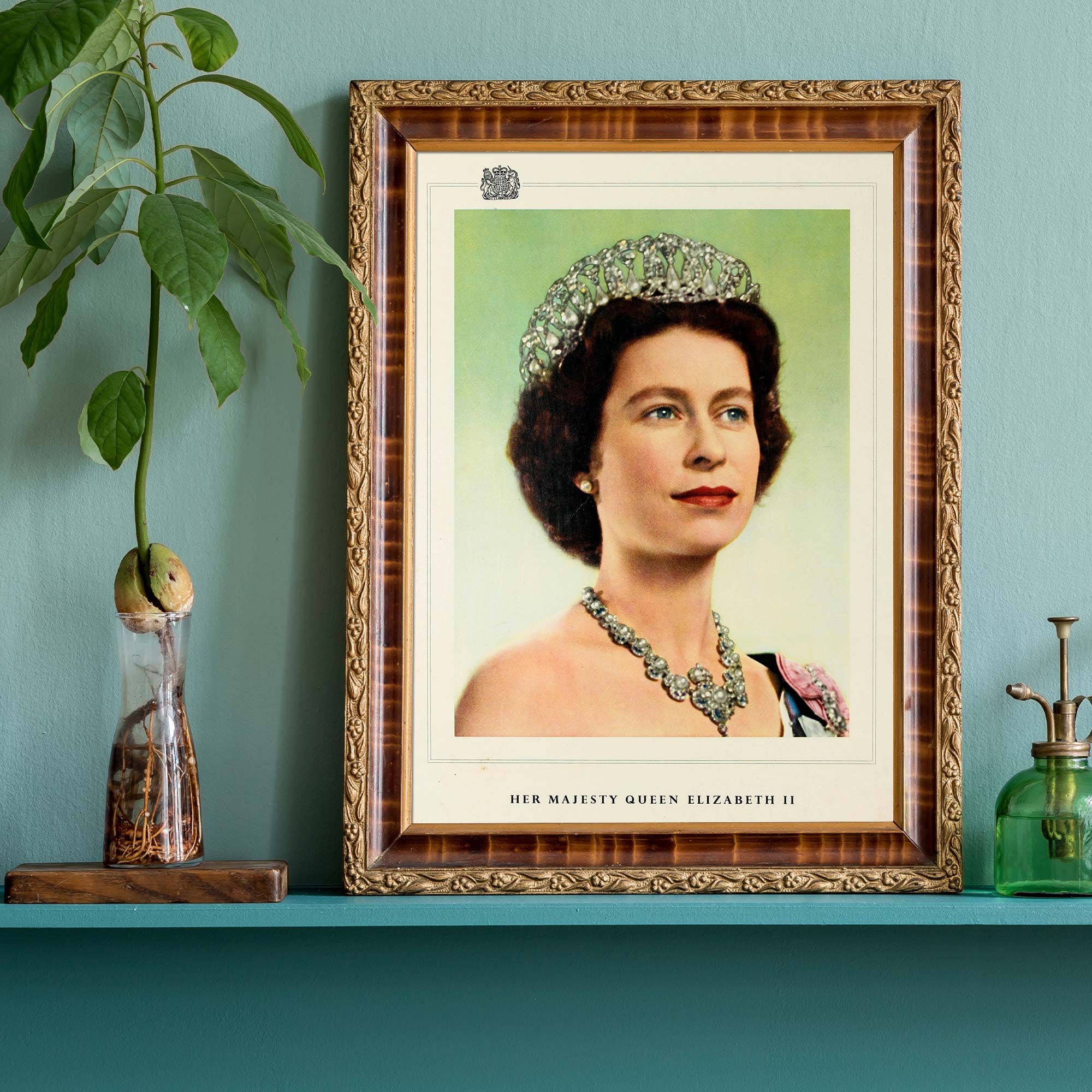 Queen Elizabeth Print Vintage Queen of England Poster HRH - Etsy