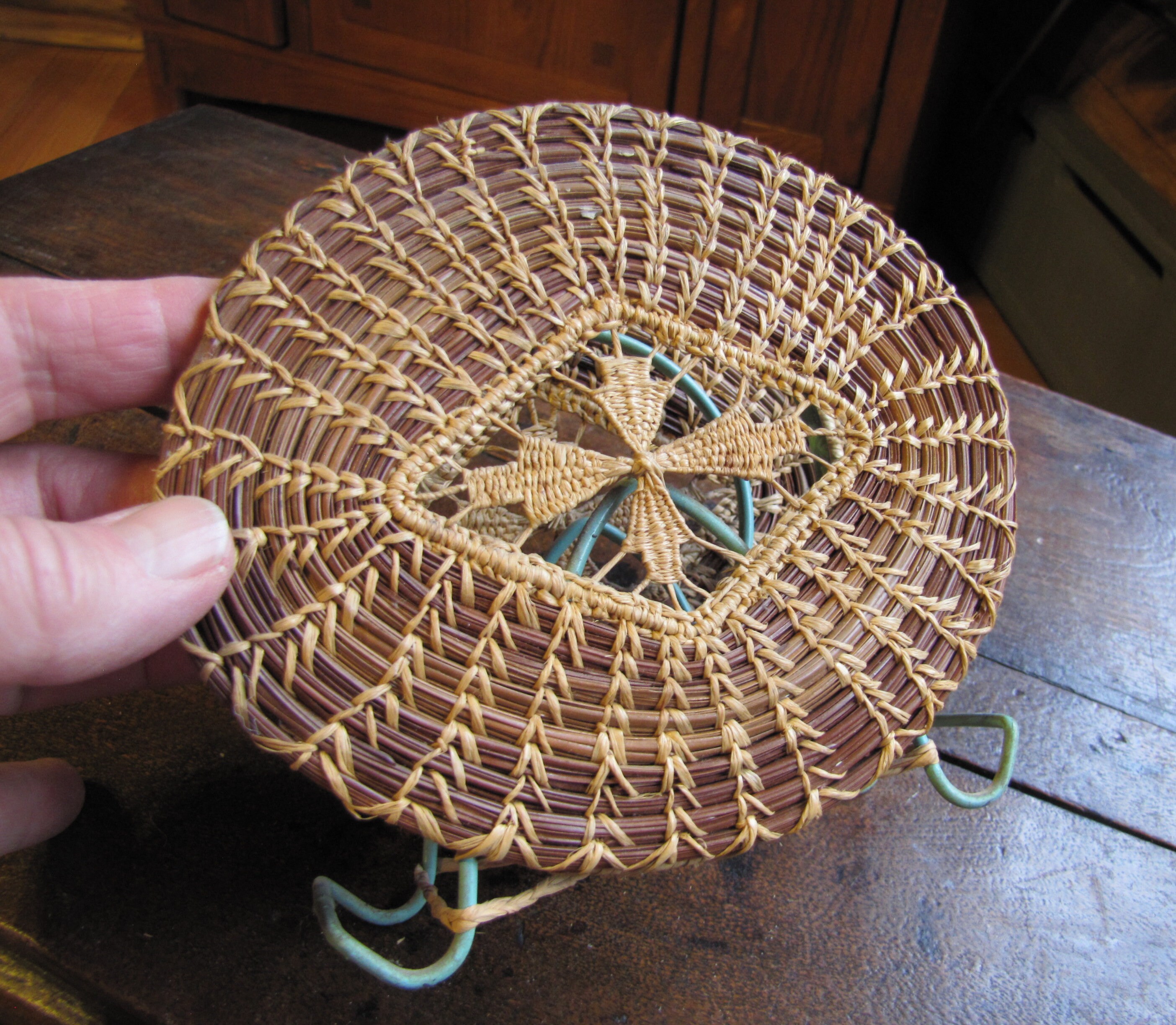Vintage Coushatta Seminole Pine Needle Napkin Holder, Pine Needle ...