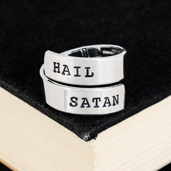 Satan - Etsy Sweden