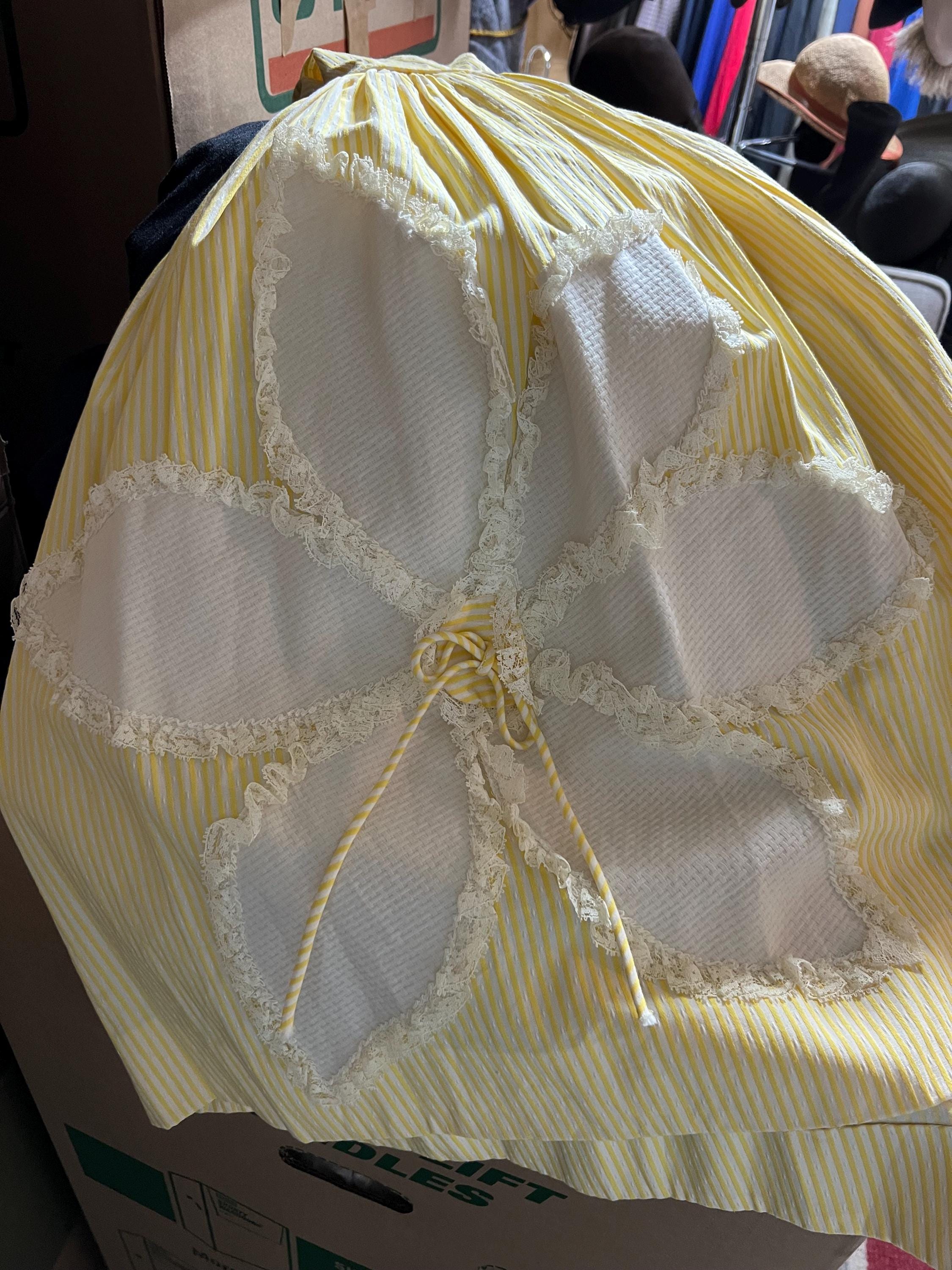 1950's Vintage Candy Jones California Summer Dress With Yellow & White ...