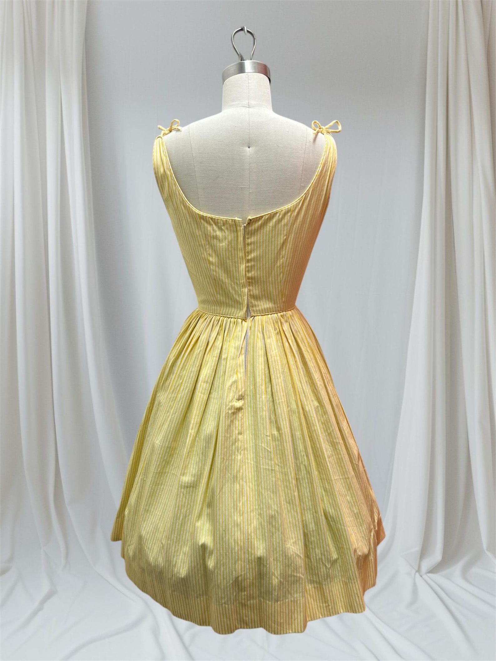 1950's Vintage Candy Jones California Summer Dress With Yellow & White ...