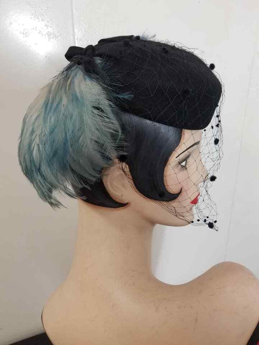 1930's 1940's Tilt Hat Deep Rich Black Wool Felt With Powder Blue Fan ...