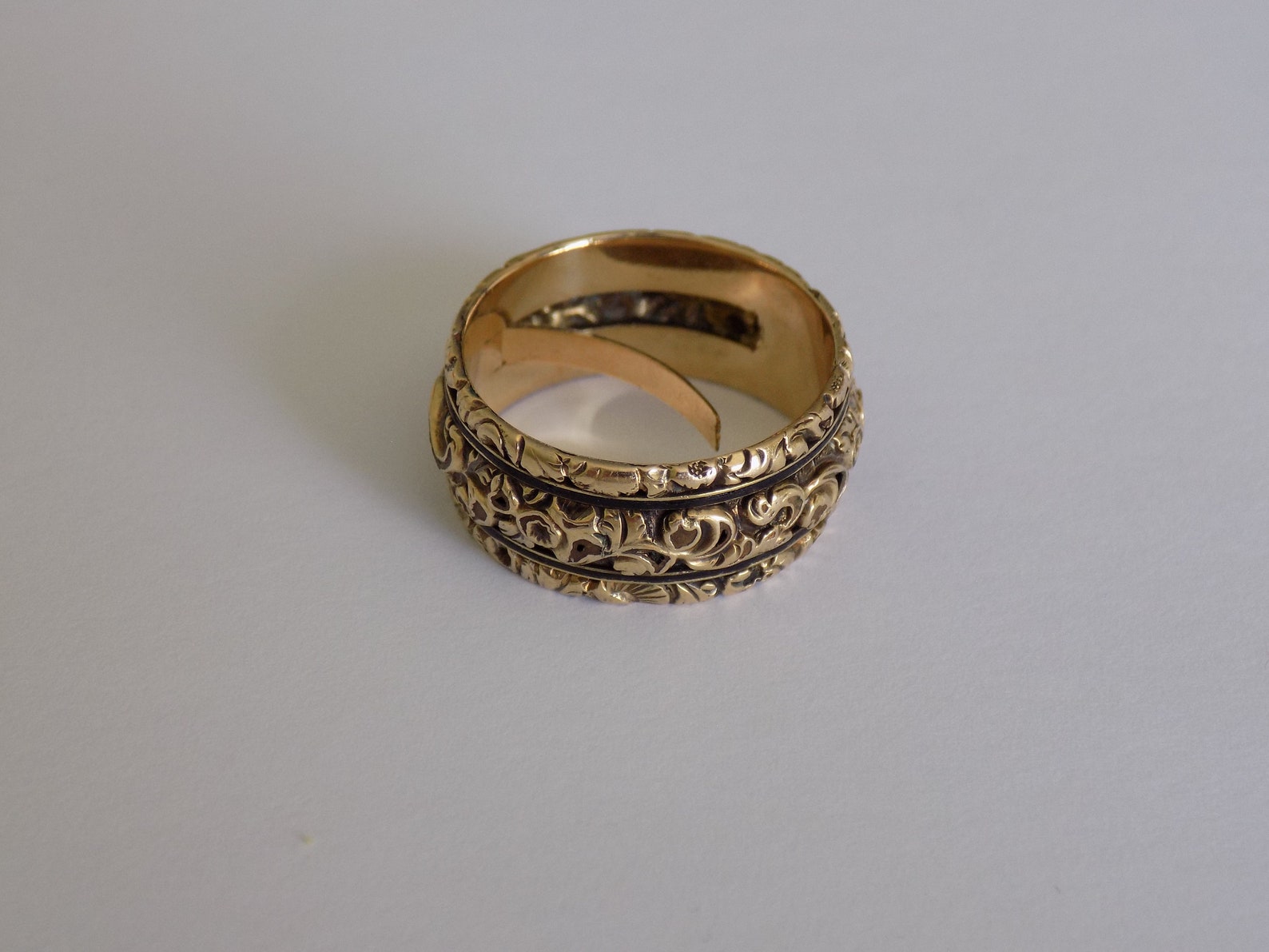 Georgian Chased 18 Karat Gold Locket Band Ring - Etsy