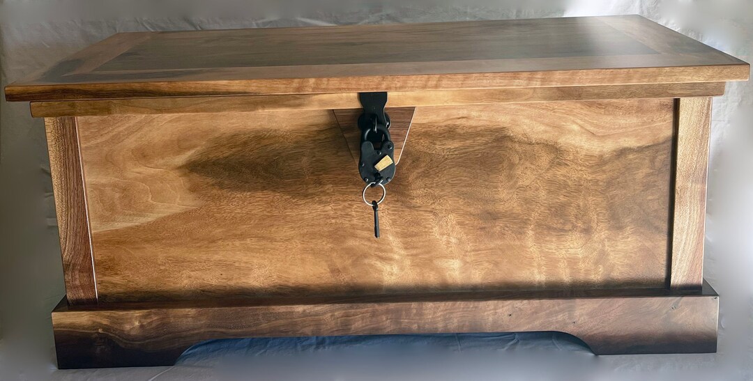 Hope Chest, Cedar Lined With Lock, Walnut (pic), Maple, or Oak - Etsy