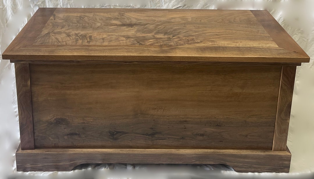 Hope Chest, Large Sized, Cedar Lined, Walnut (pic), Maple or Oak - Etsy