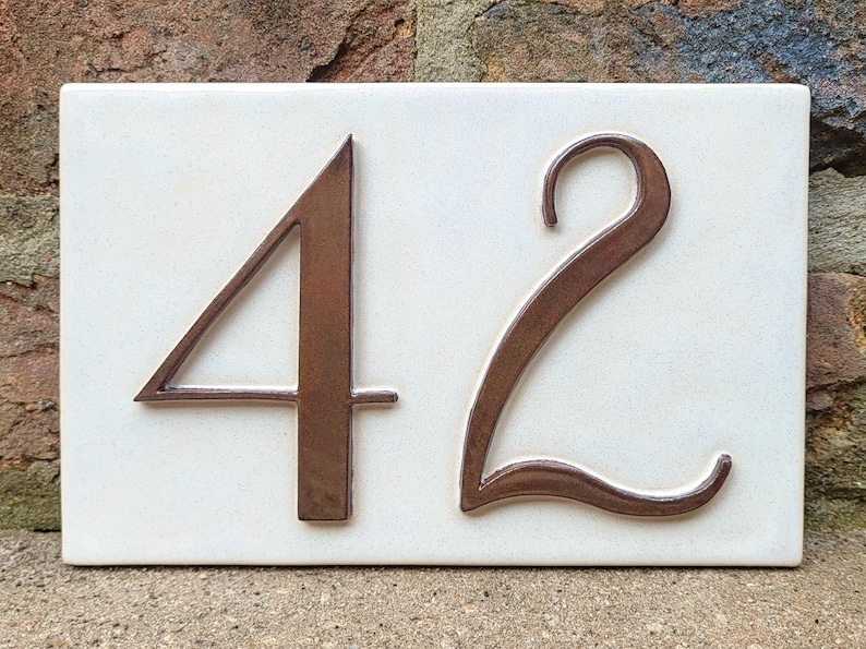 Crème Housenumber Sign With Shiny Bronze Art Deco Font | Handmade ...