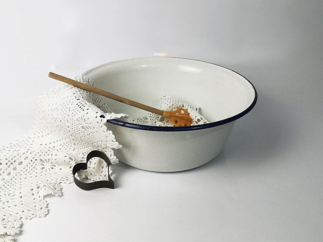 Old White Enamel Bowl With Blue Rim / Enamel Bowl /. Washing Bowl ...
