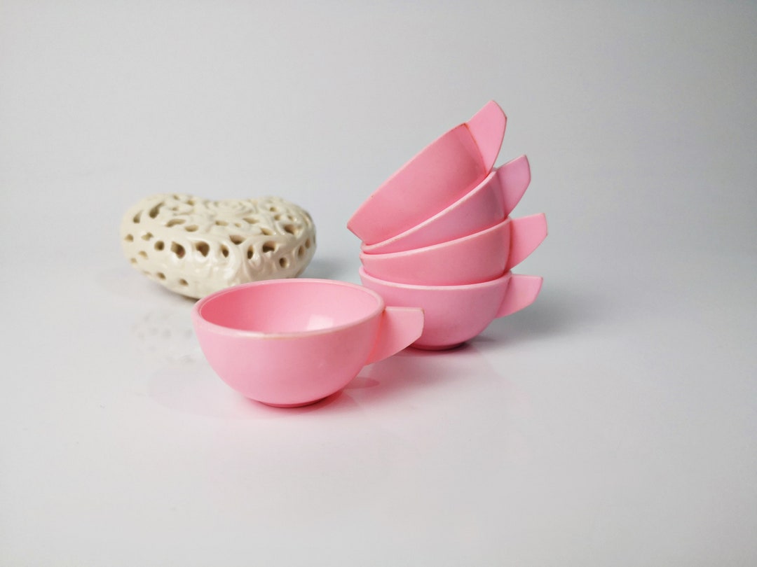Small Vintage Doll Cups / Doll Crockery Made of Plastic / Retro Toys ...