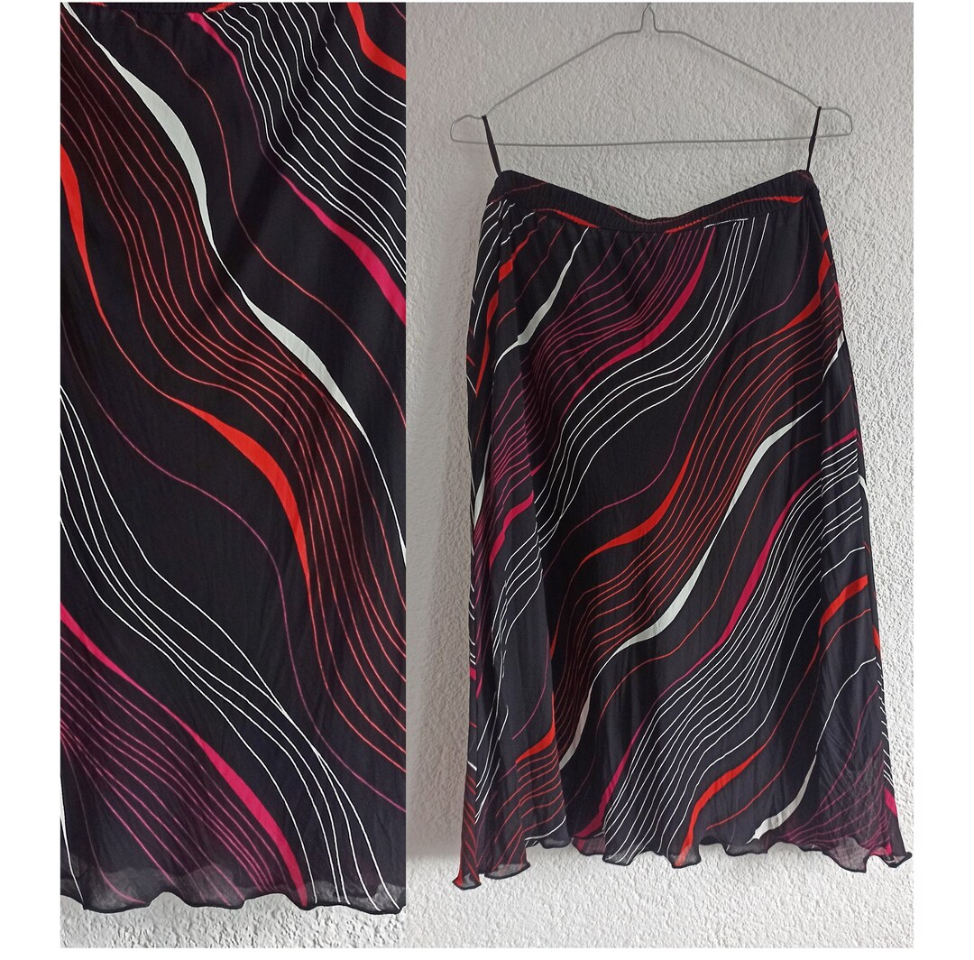 Midi Skirt From the 90s / Narrow Skirt / Vintage Viscose Skirt / Size ...