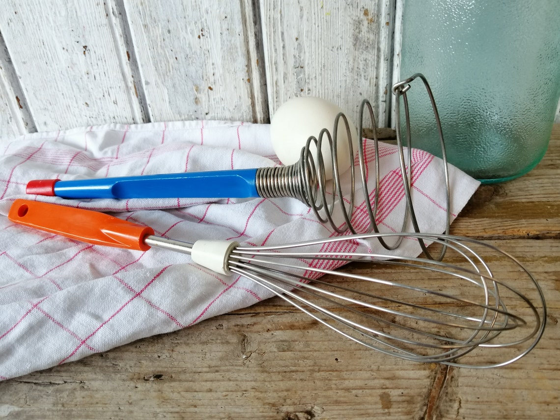 Lot of 2 old whisks / metal whisk / Retro kitchen tools / old | Etsy