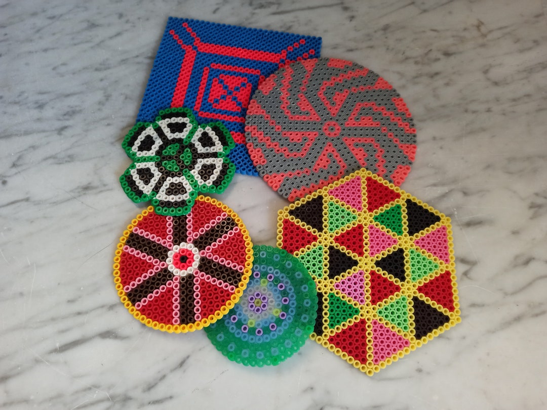 6 Colorful Vintage Beaded Coasters / Coasters Made of Plastic Beads ...