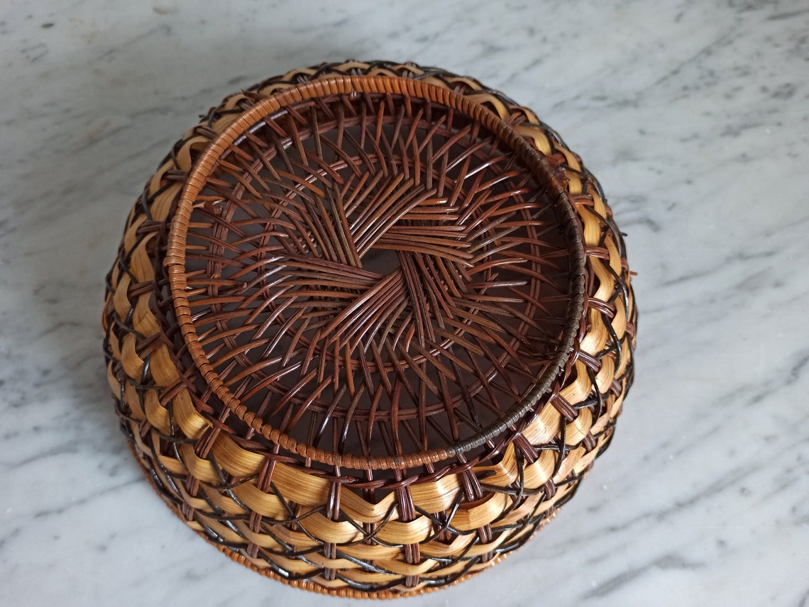 Old Bread Basket / Brocante / France / Wicker Basket / Egg Basket / 60s ...