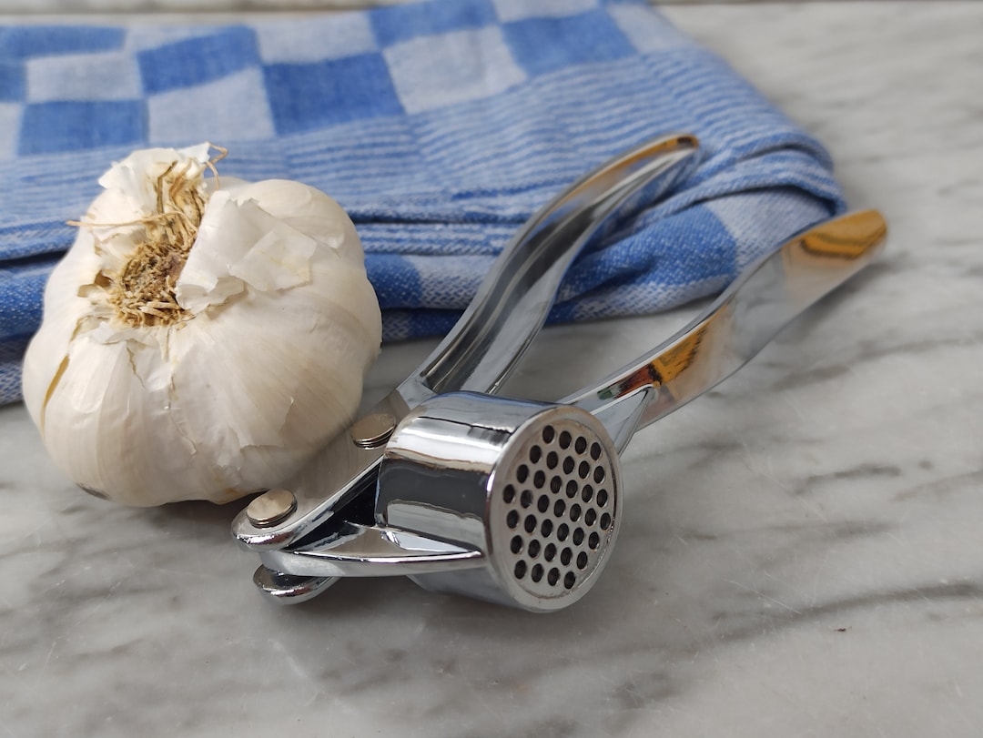 Old Garlic Press / Vintage Kitchen Tools - Etsy