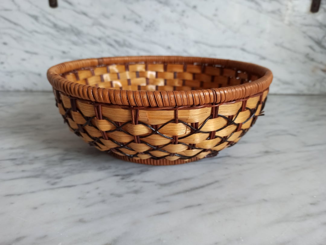 Old Bread Basket / Brocante / France / Wicker Basket / Egg Basket / 60s ...
