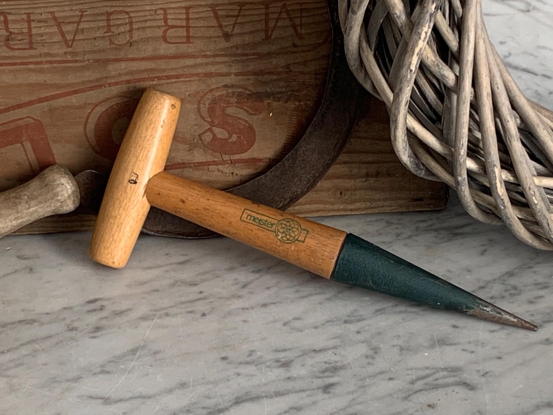 Vintage Wooden Planting Stick / Planting Stake / Garden Tool / Bulb ...