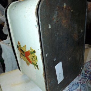 Retro Vintage White Bread Box Storage Display Metal Box Farmhouse ...