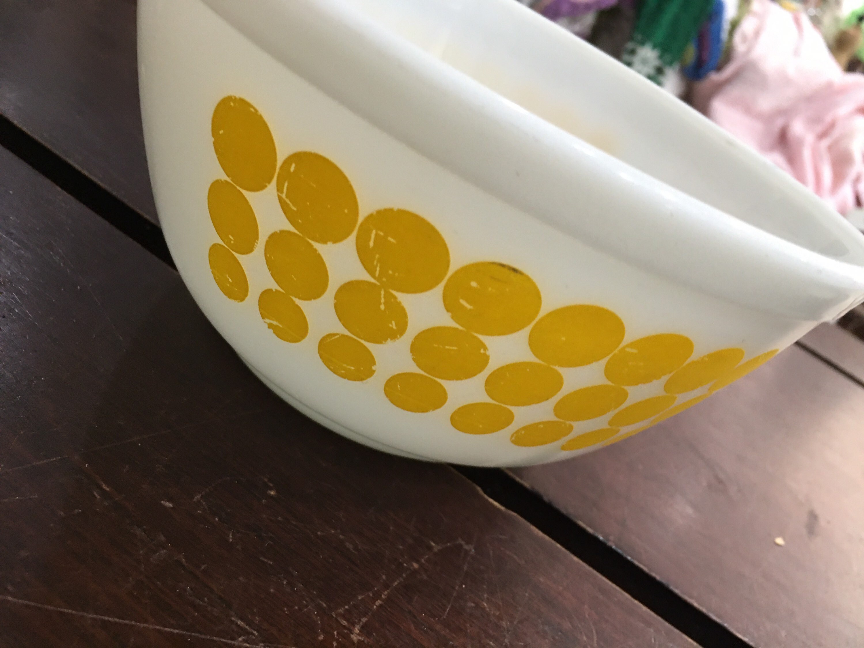 Pyrex Yellow Dot 402 1-1/2 Quart Vintage Bowl Bowls Home & Living etna ...