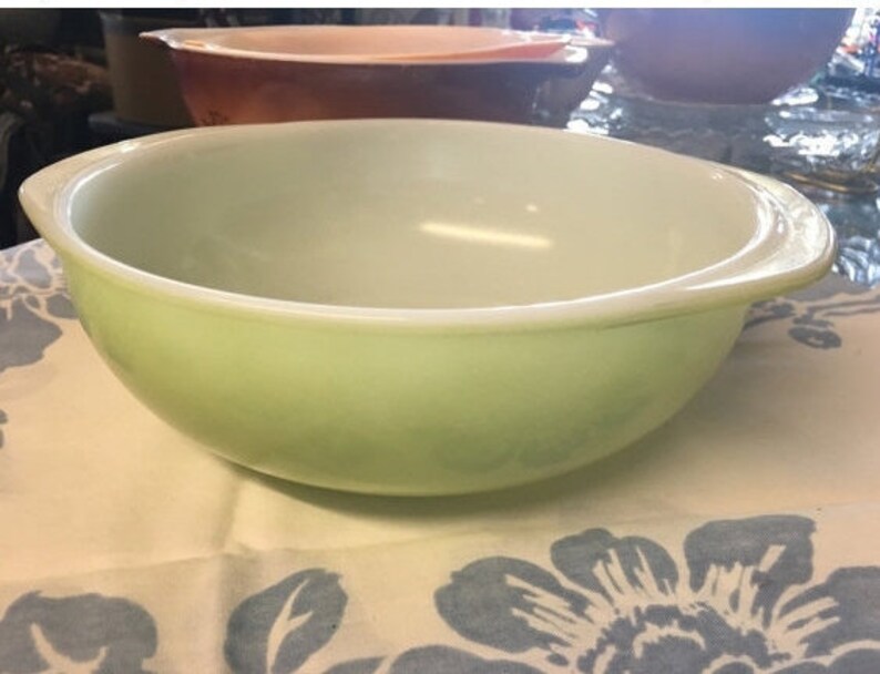 Vintage Lime Green Casserole Pyrex 2 Quart Kitchen Collectible - Etsy