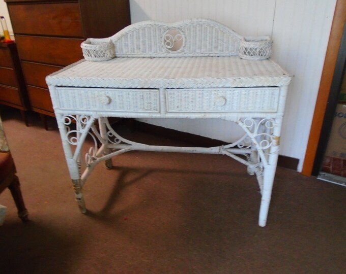 Vintage Retro Boudoir Dressing Makeup Hollywood Glam Wicker Desk Table ...