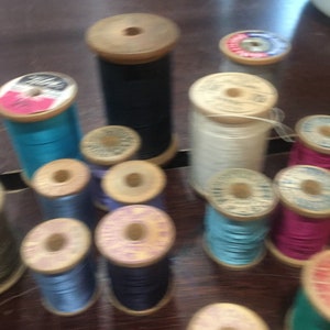 Antique Vintage Group of 28 Wooden Thread Spools Craft Display Bulk ...