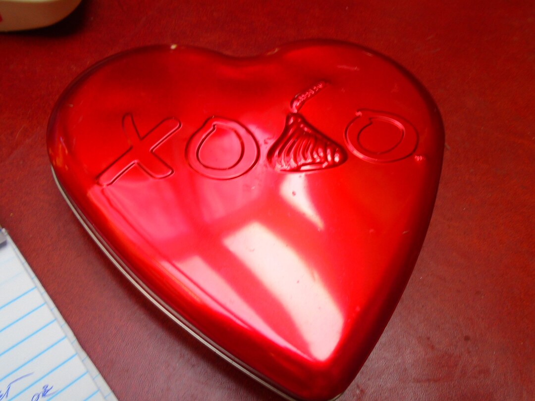Darling Red Hersheys Kisses XOXO Valentine Tin Heart - Etsy