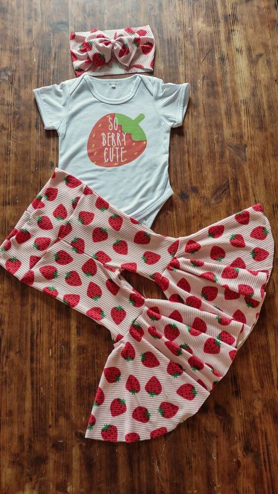 So Berry Cute Outfit First Birthday Bummie Shorts Bell - Etsy