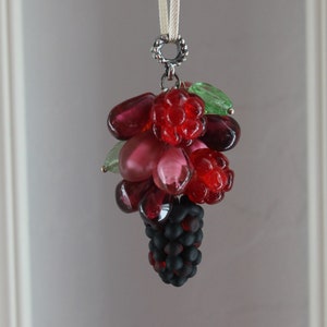 Handmade Glass Fruit Berry Cluster Pendant - Glass Pomegranate Seeds ...