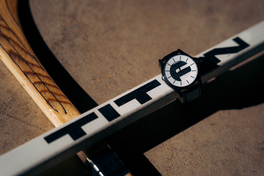 Limited Edition Hockey Stick Watch – 1988 Titan TSM Neal Broten - Etsy