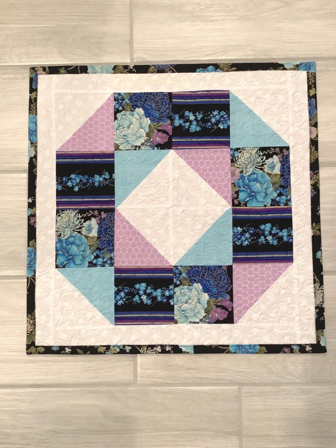 Floral Quilted Table Topper: Elegant Octagon Centerpiece (21.5" Square ...