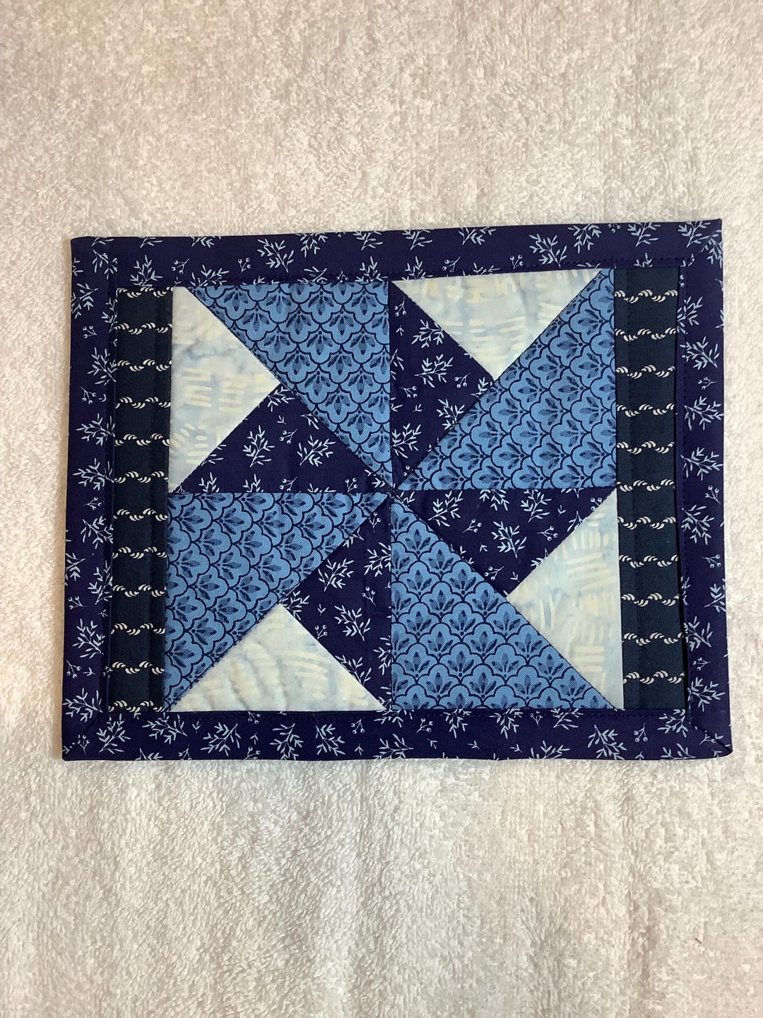 Quilted Blue Pinwheel Mug Rug, Snack Mat (10” X 8”) - Etsy