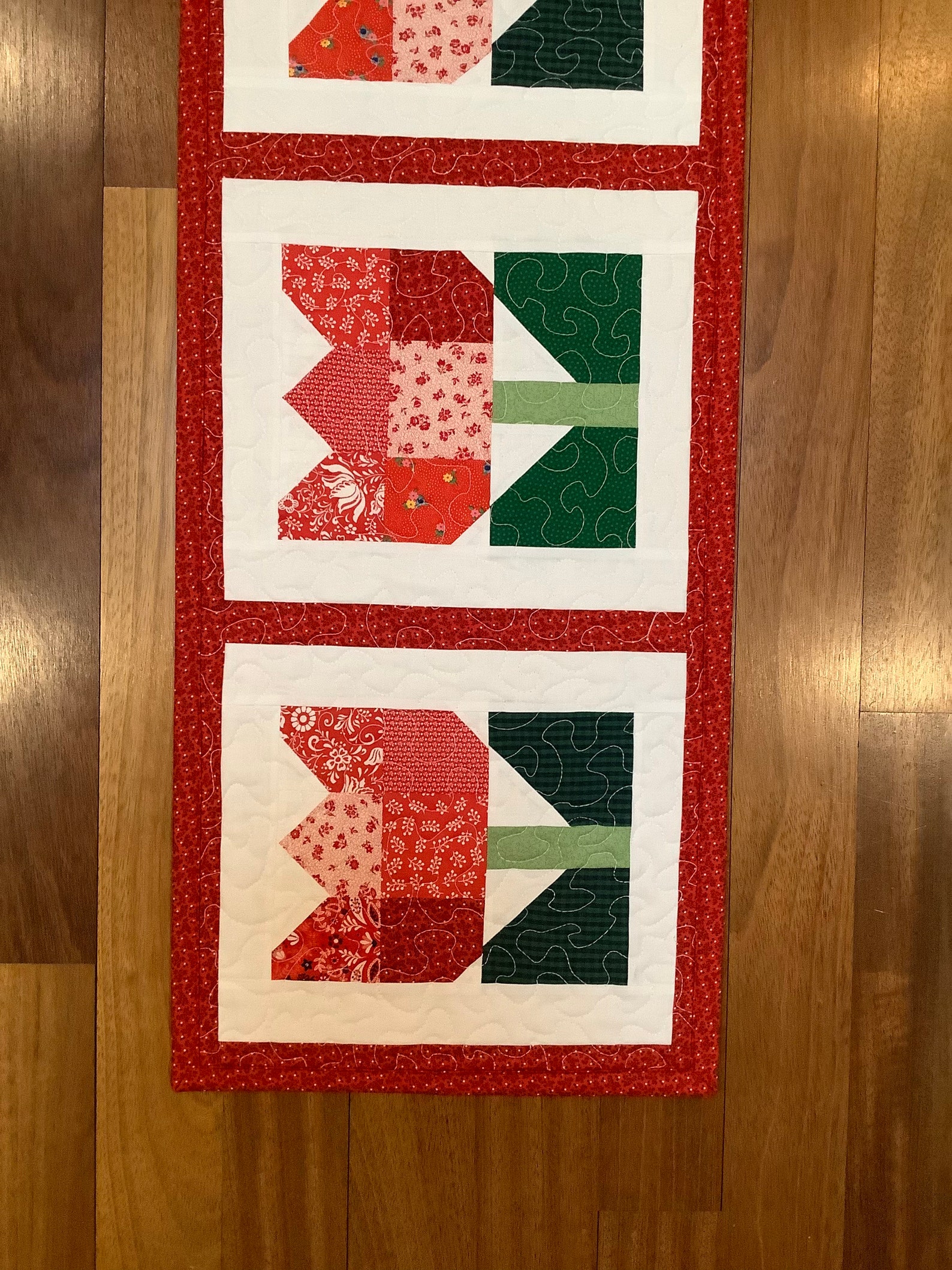 Quilted Patchwork Tulip Flowers Table Runner. 13x 33 Free Shipping - Etsy