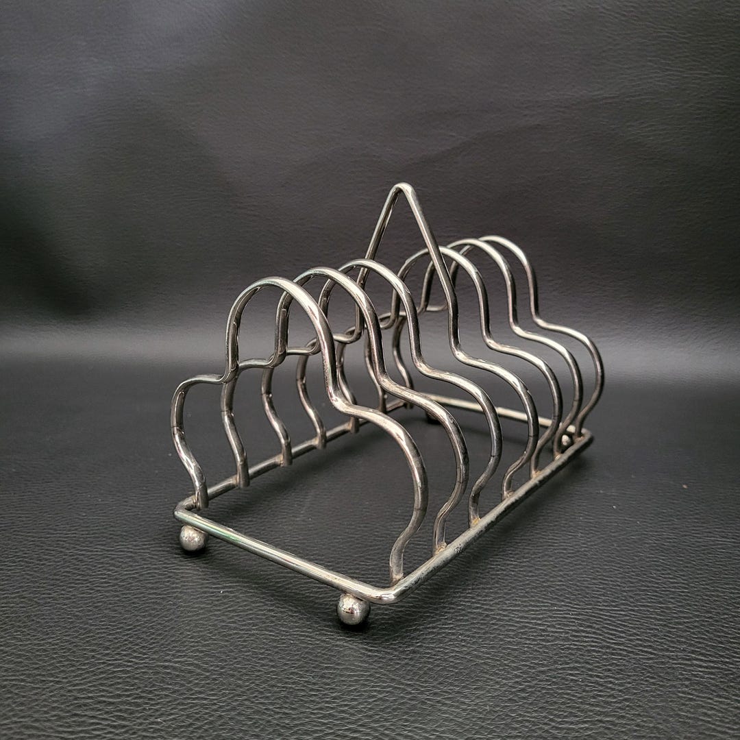 Metal Toast Rack in the Shape of a Clover for 6 Toasts or Letter Rack ...