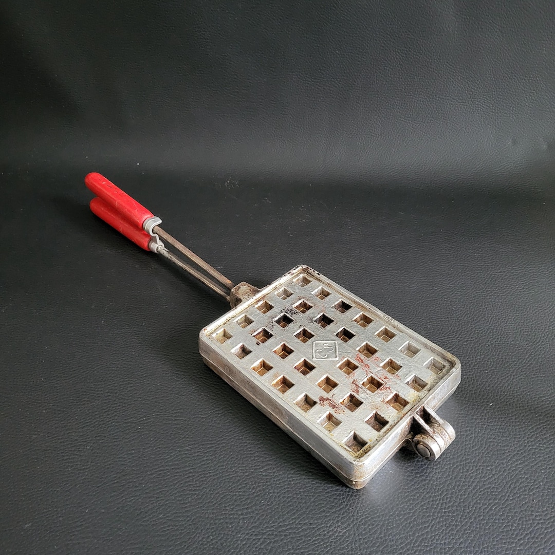 CS Waffle Maker Red Wooden Handles French Waffles Maker Vintage - Etsy