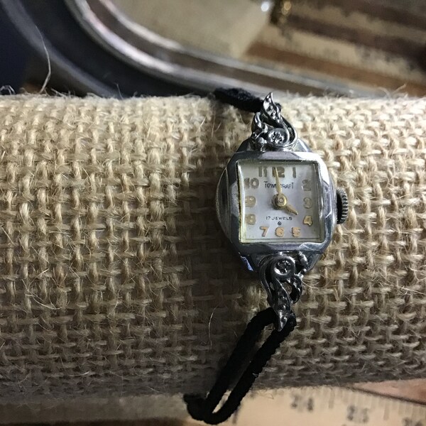 Vintage Bubble Watch - Etsy