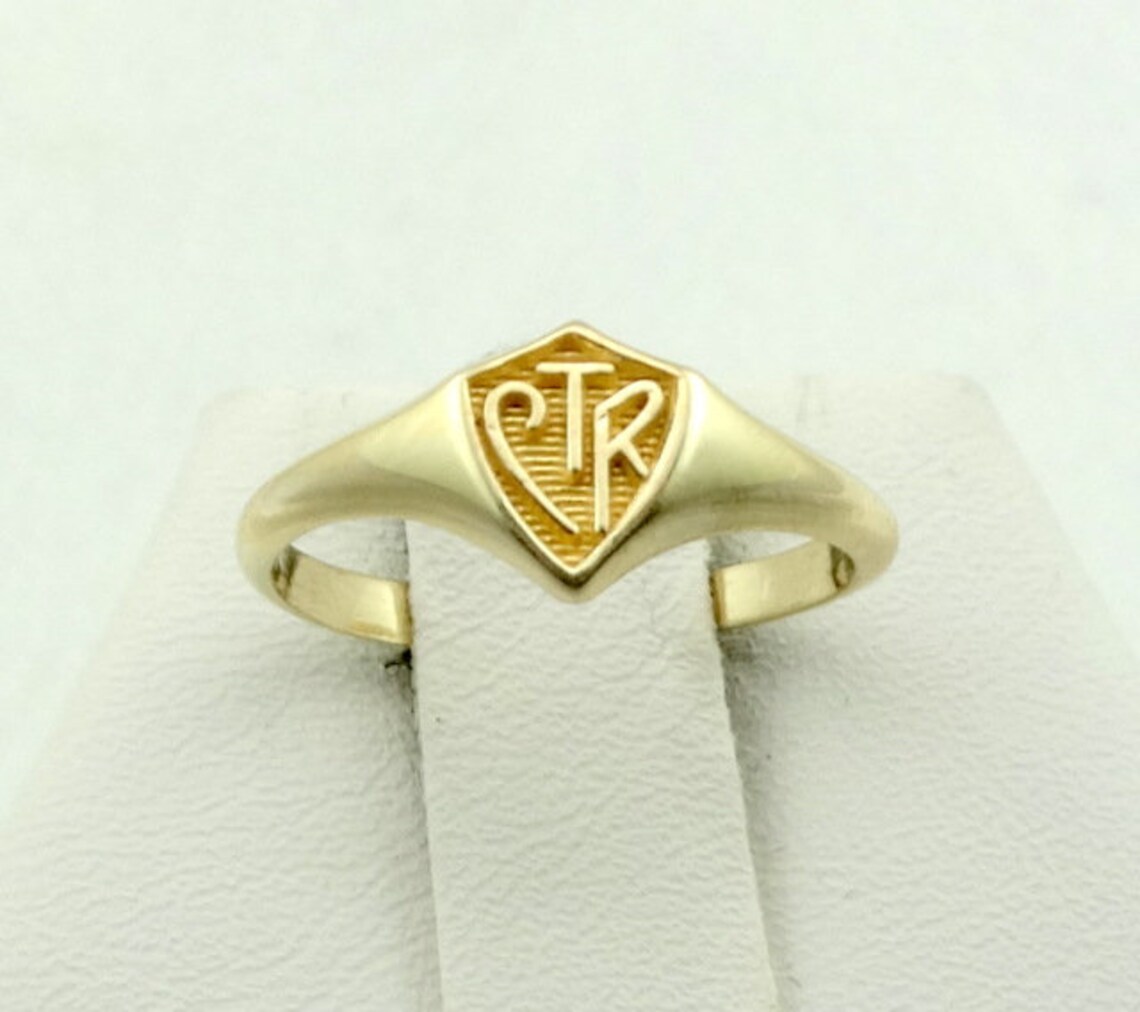 Vintage Small Size 14K Solid Yellow Gold CTR Shield Ring FREE | Etsy