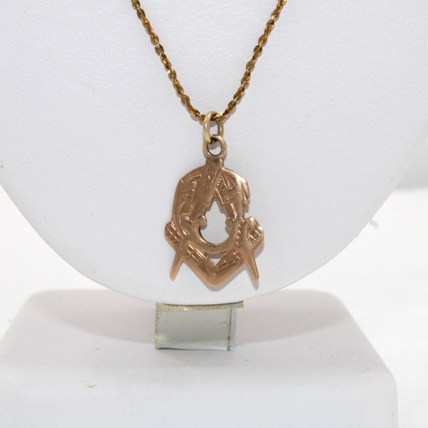 Masonic Square and Compass Pendant - Etsy
