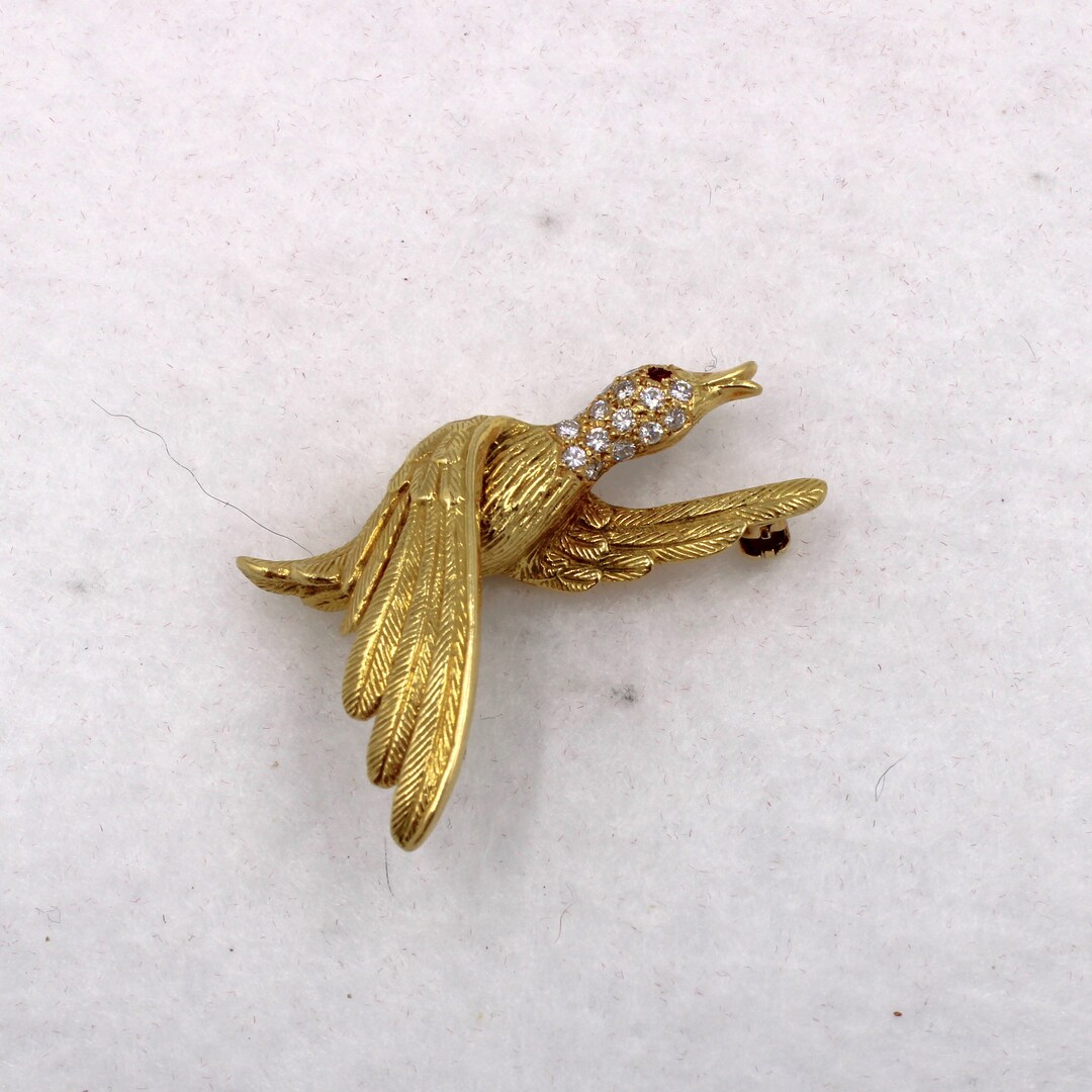 Dazzling 18K Yellow Gold Flying Duck Brooch With a Ruby Eye and Fine ...