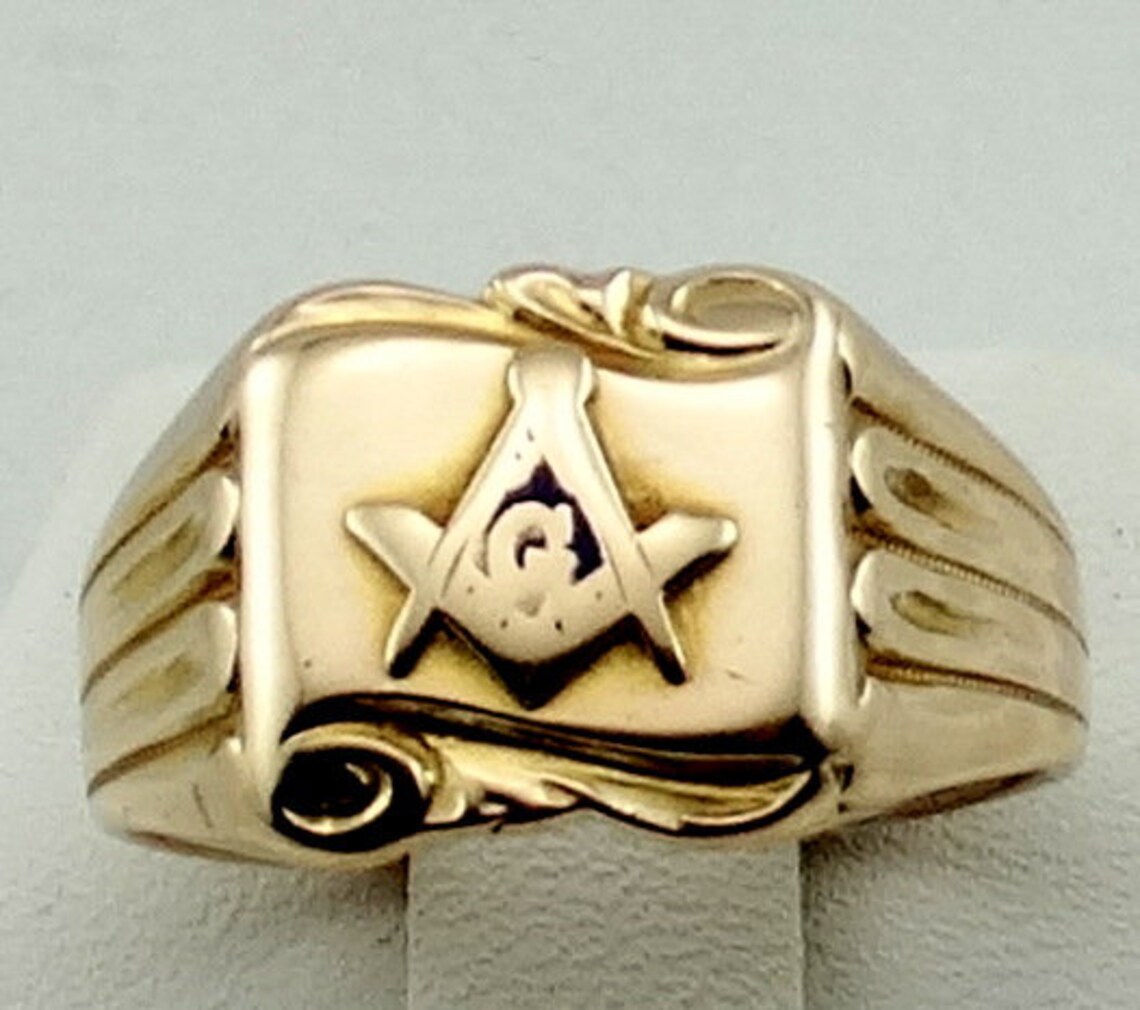 Vintage 10K Yellow Gold Masonic Ring Size 8 1/2 FREE SHIPPING | Etsy