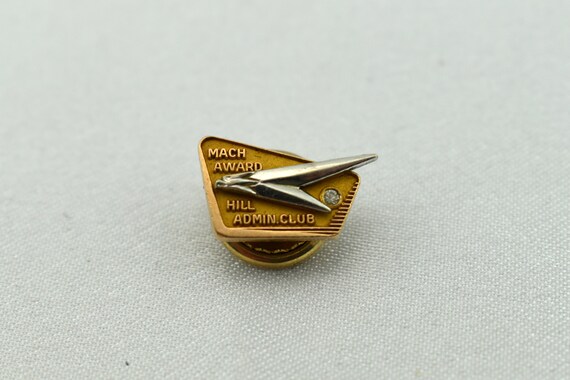 Collectible Rare Vintage 10K Gold 'Mach Award Hill Ad… - Gem
