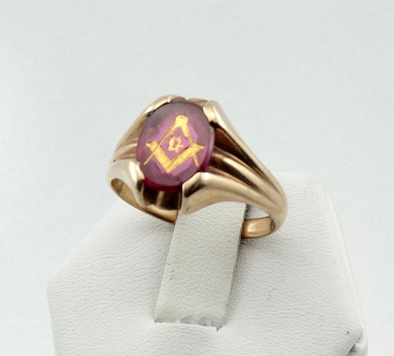 Vintage Masonic Ruby Emblem 10K Gold Ring Size 9 1/4 … - Gem