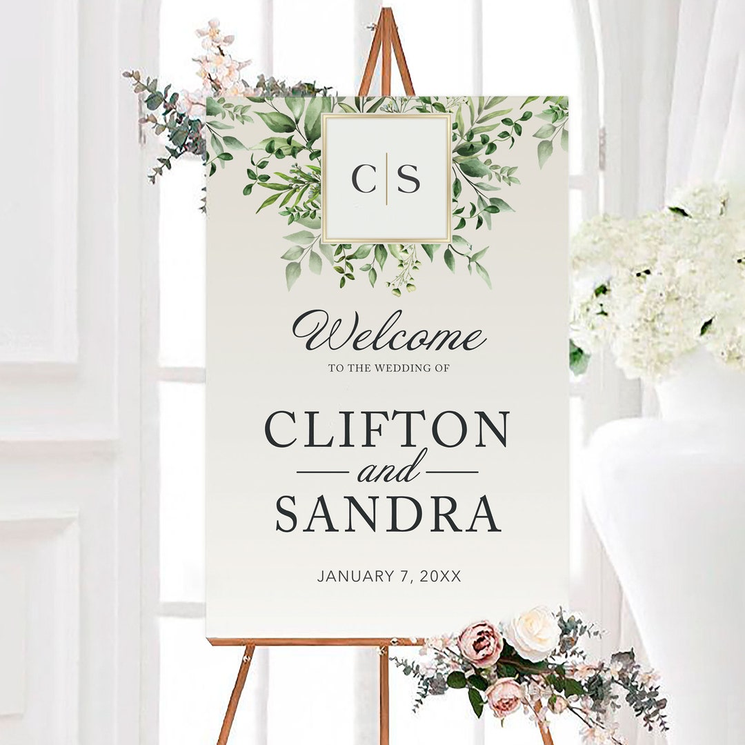 Custom Welcome Sign: Green Monogram Sign - Etsy